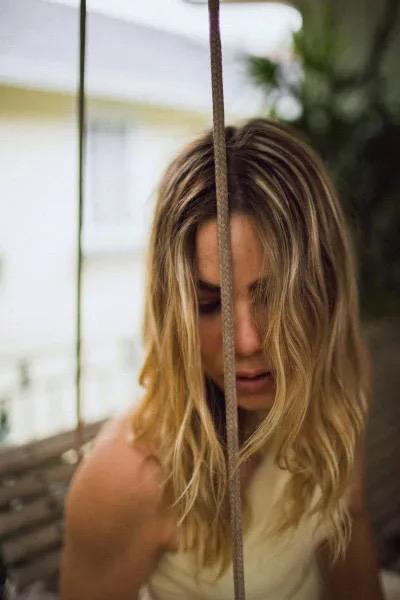 New Orleans songstress Maggie Koerner returns to Jazz Fest. / Diana ...