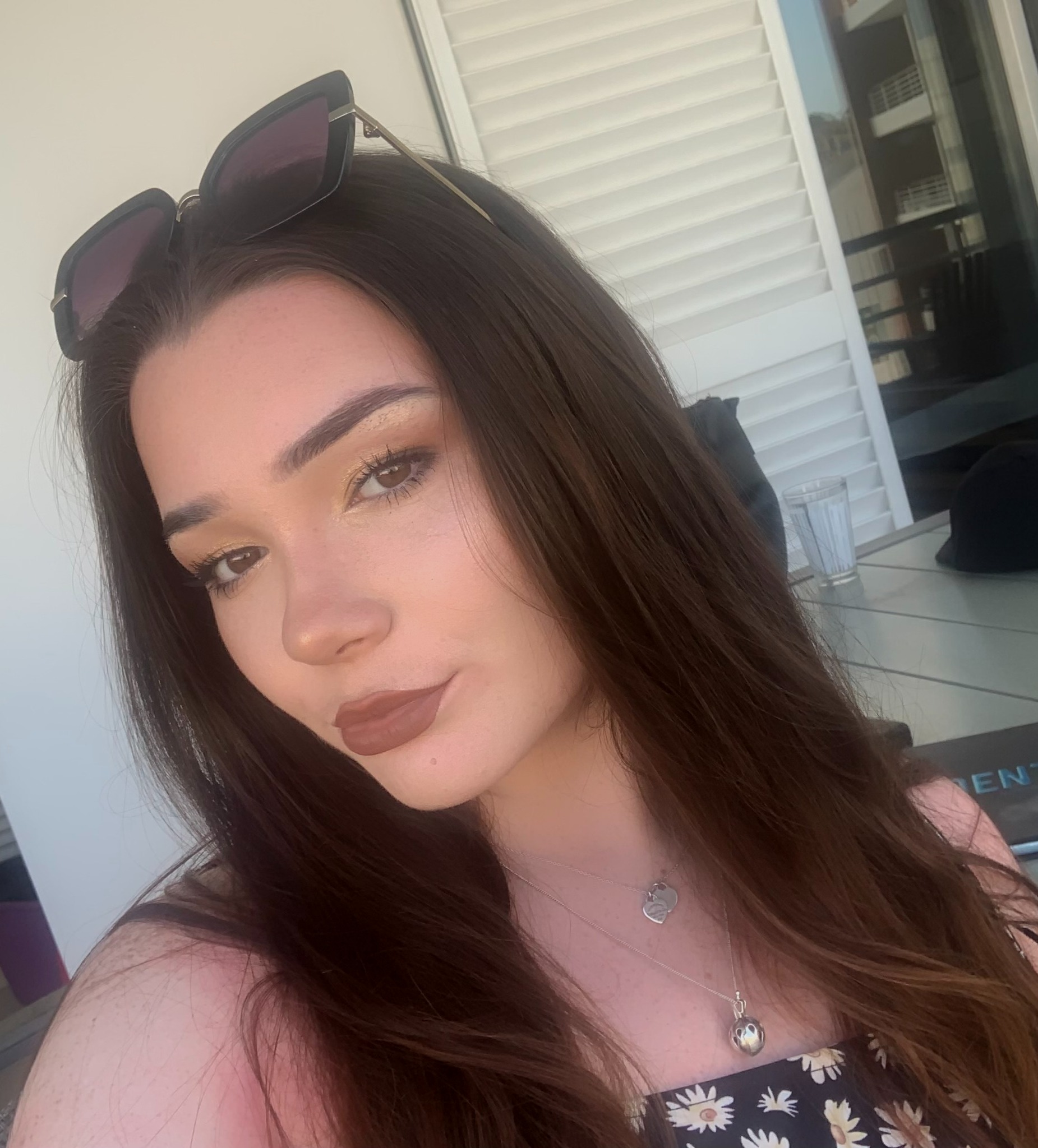 About - Philippa Rose MUA