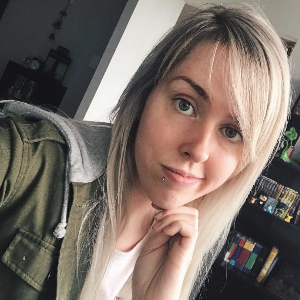 Contact Me / Clare Fitzgerald