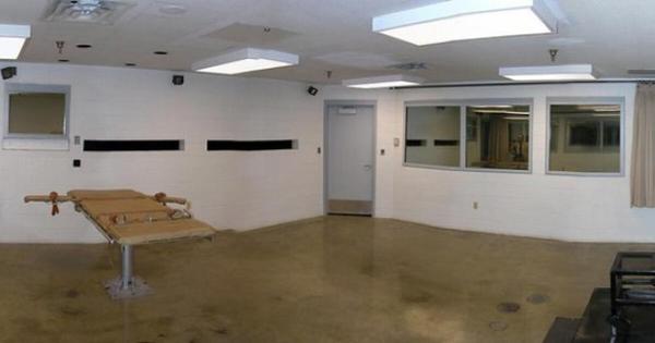 Read articles and work by investigative reporter Chiara Eisner here ...