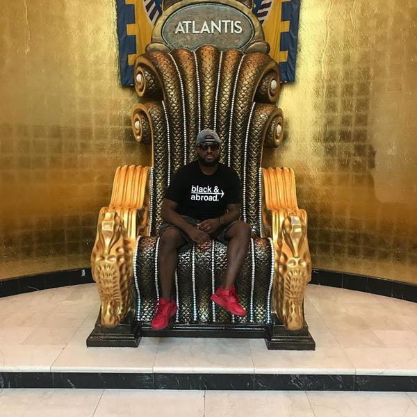 Cruising to the Bahamas / Sean Canada