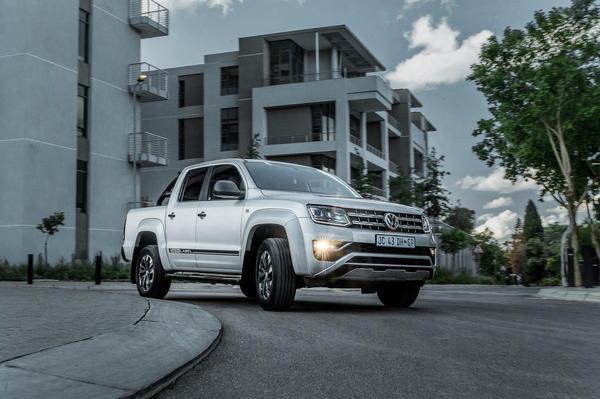 I Spend Time with The Volkswagen Amarok Dark Label / Kumbi-M on Cars